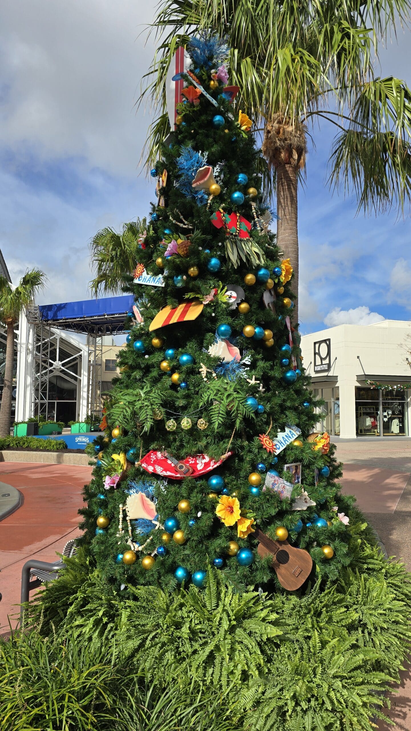 Disney Springs Christmas Tree Stroll Returns in 2025 More MagicBand ...