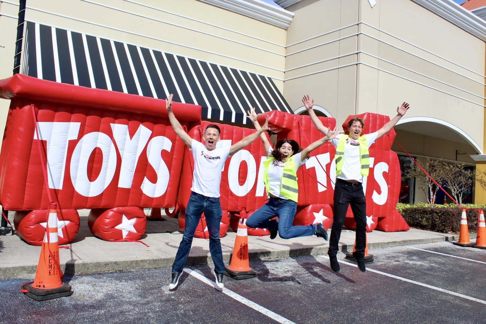 Disney Kicks Off the Holiday Season with the “Disney Ultimate Toy Drive ...