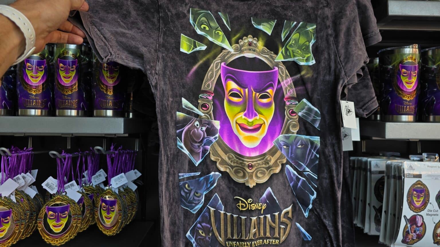 Magic Mirror Highlights New Disney Villains Unfairly Ever After ...
