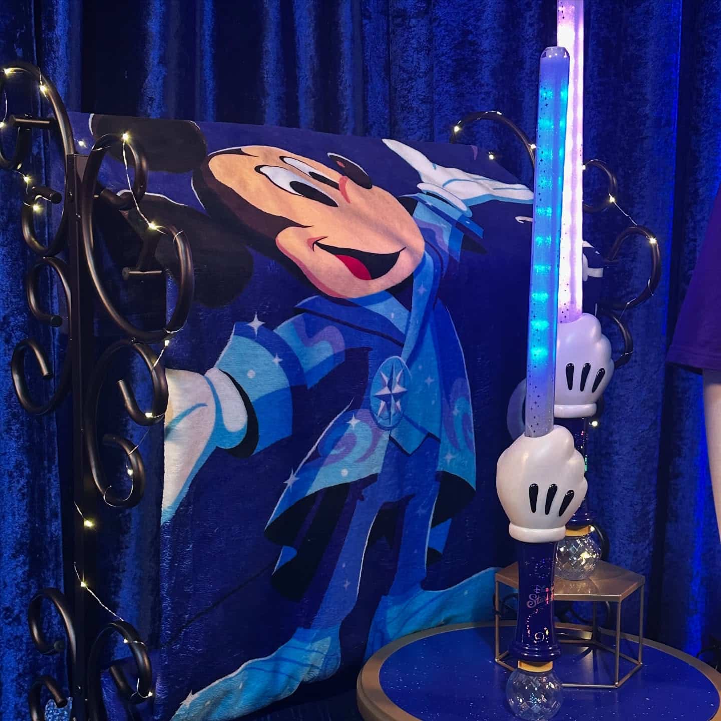 Magic Kingdom’s “Disney Starlight: Dream the Night Away” Parade Opening ...