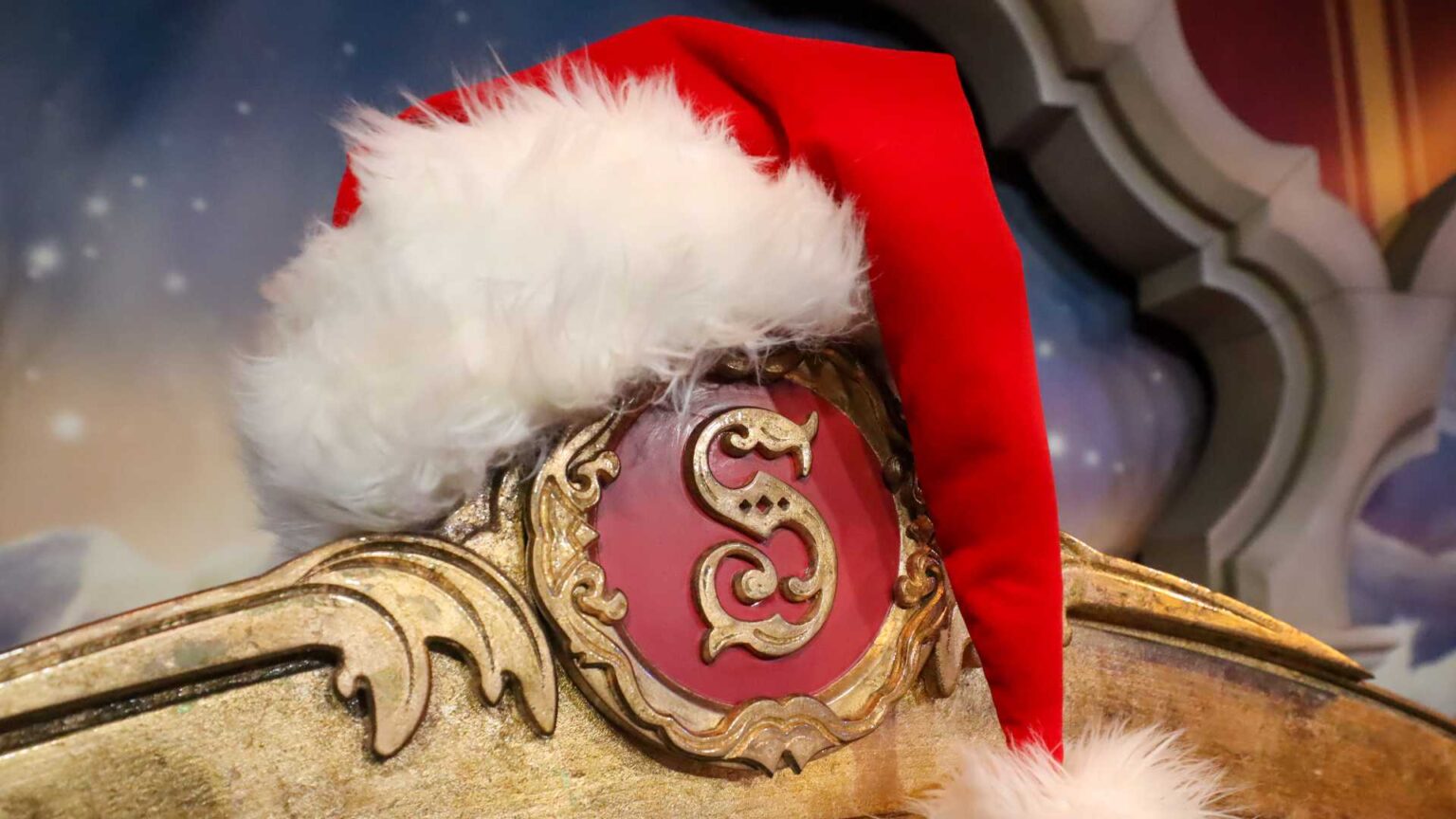 How and Where to Meet Santa at Disney World in 2025: Disney Holidays ...