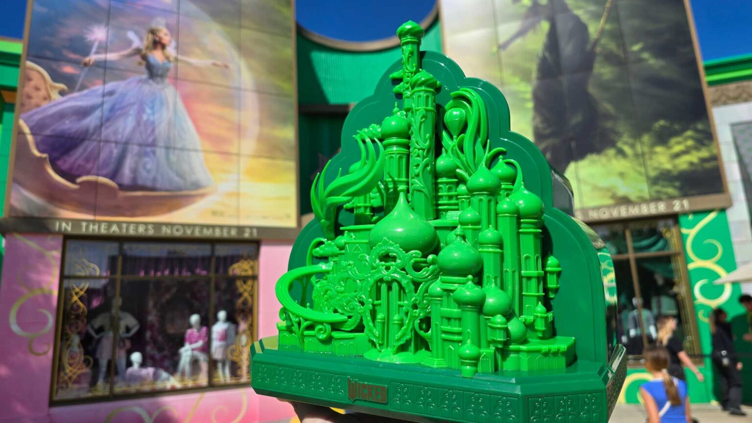 Cinemark Drops Exclusive ‘Wicked: For Good’ Popcorn Buckets Online! Get Yours Before They Vanish ...