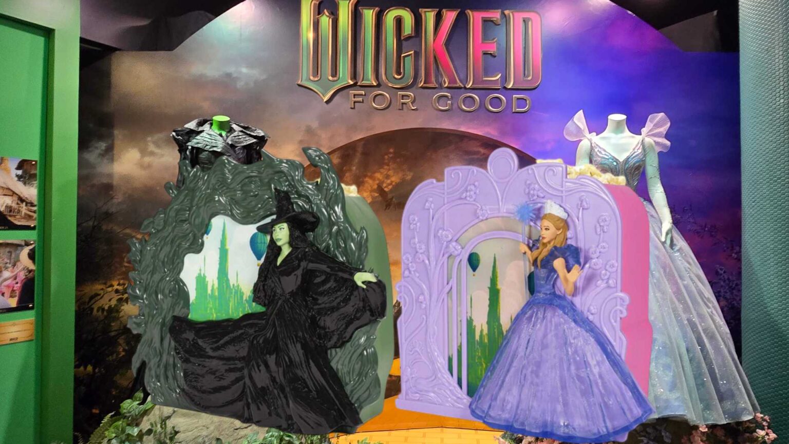 Cinemark Drops Exclusive ‘Wicked: For Good’ Popcorn Buckets Online! Get ...