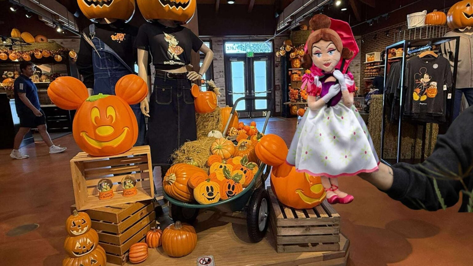 Disney Just Dropped Its Full 2026 Halloween Lineup and the Merch ...